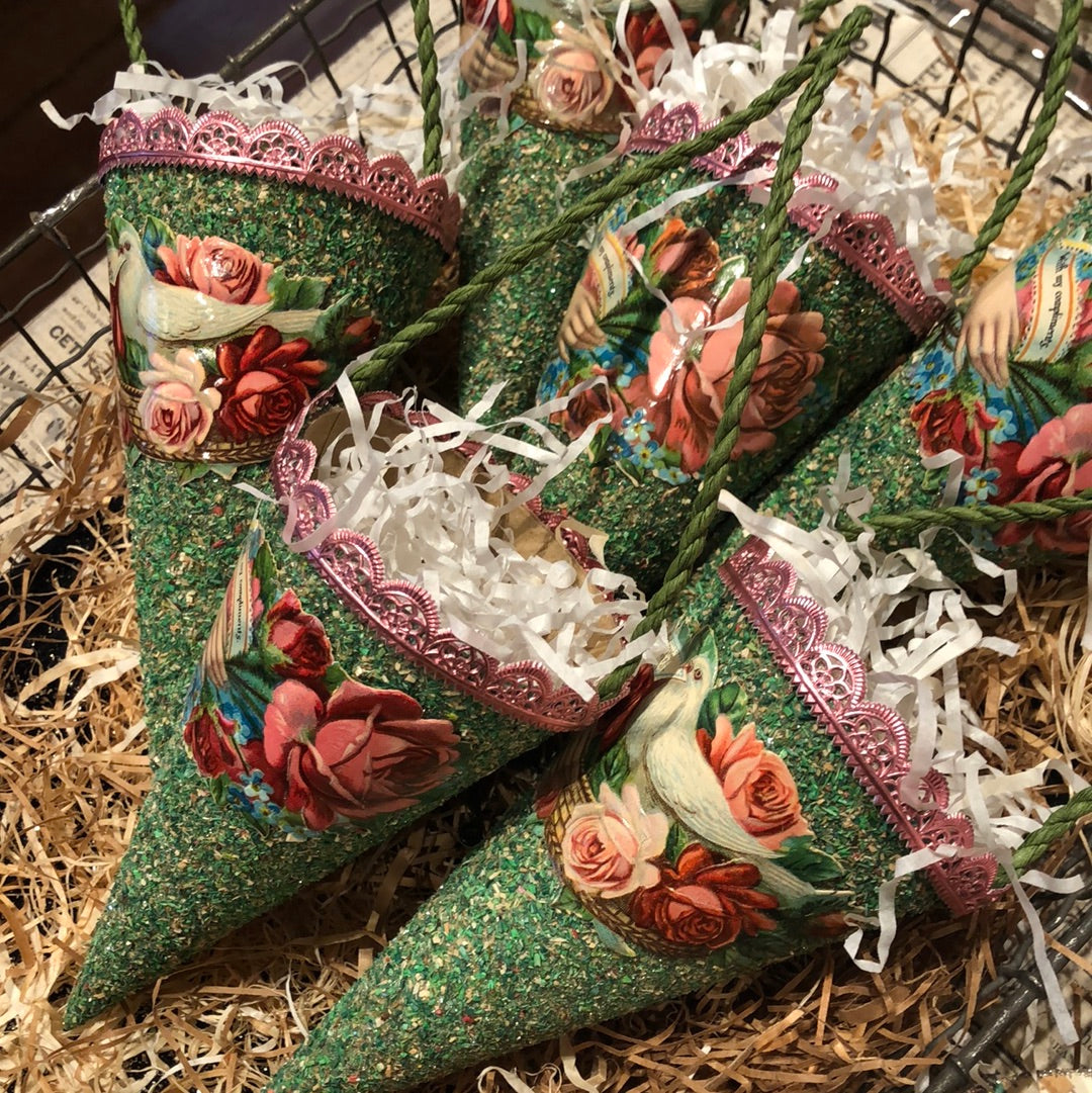 Green Flitter Gift Cones – Wendy Addison Studio